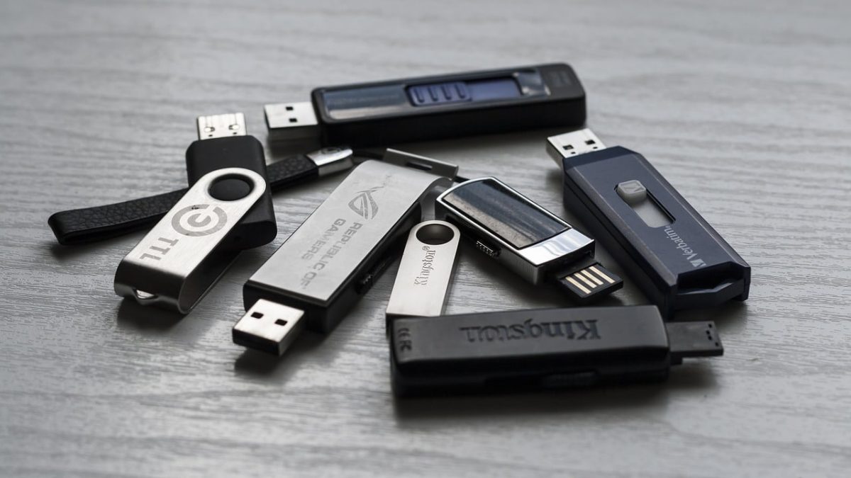 Is banning USB drives the key to better security behaviour? - BH Consulting